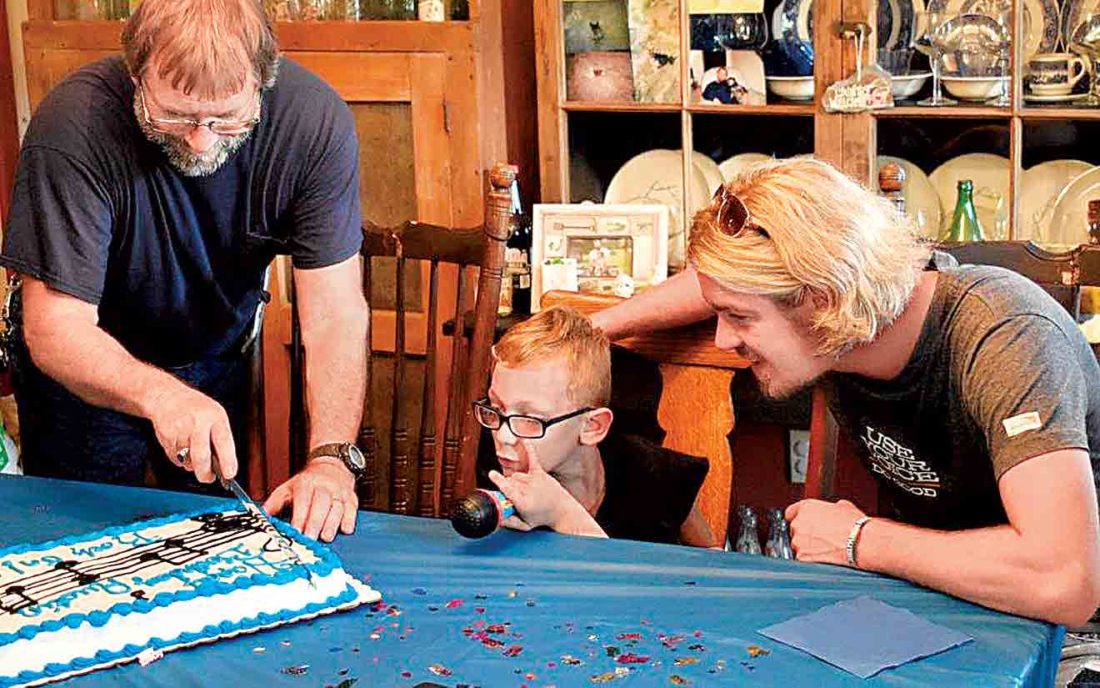 Bucky Covington gives special birthday performance for young fan | News ...